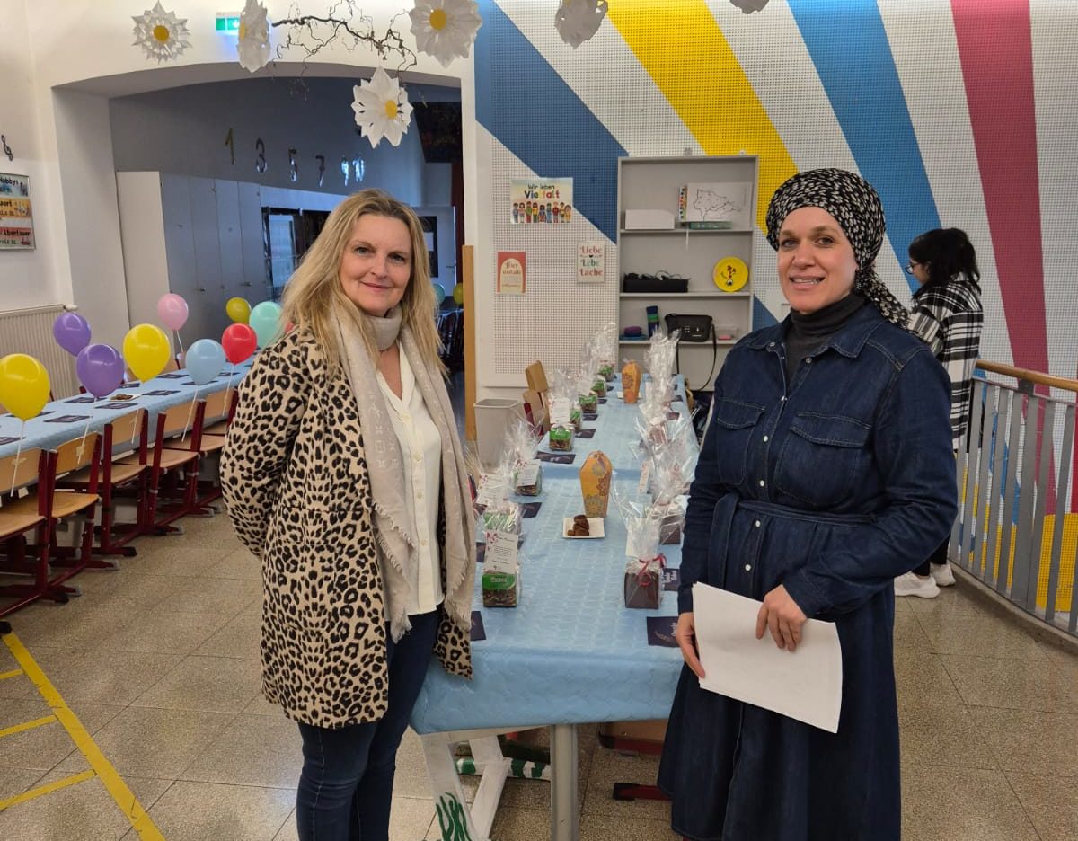 Gemeinsames Iftār-Fest an der Volksschule 1 - Newsroom der Stadt Leibnitz
