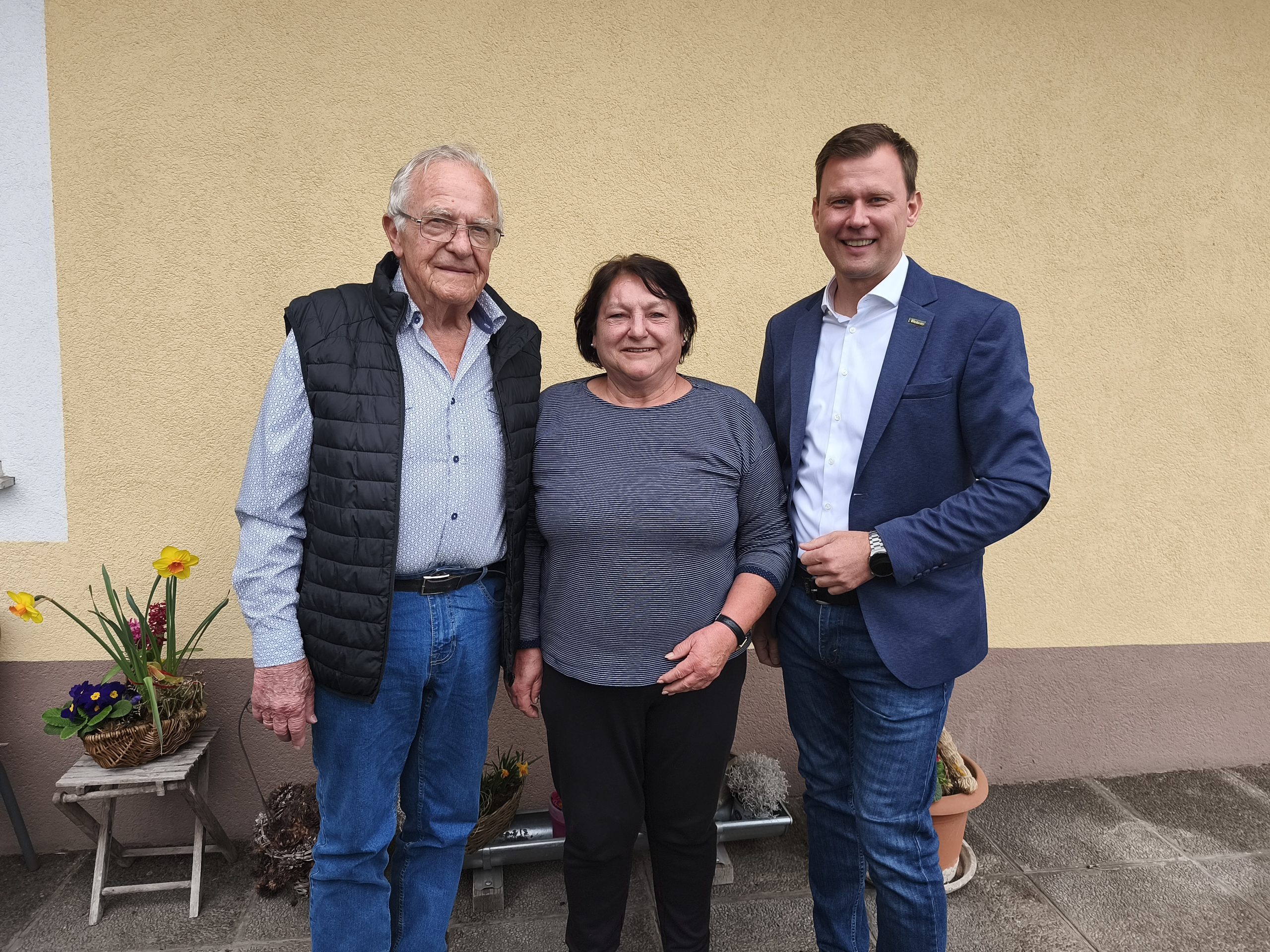 Geburtstagsgratulation Roiko Rudolf (85) & Roiko Rosa Brigitte (70 ...